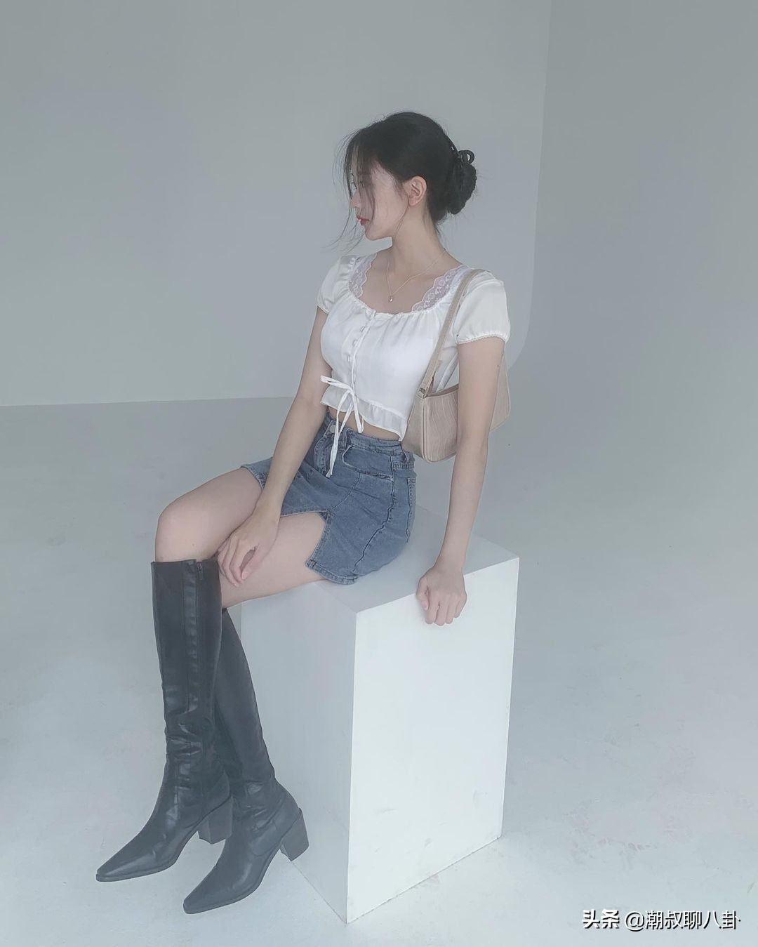 A day off for a part-time model - iNEWS