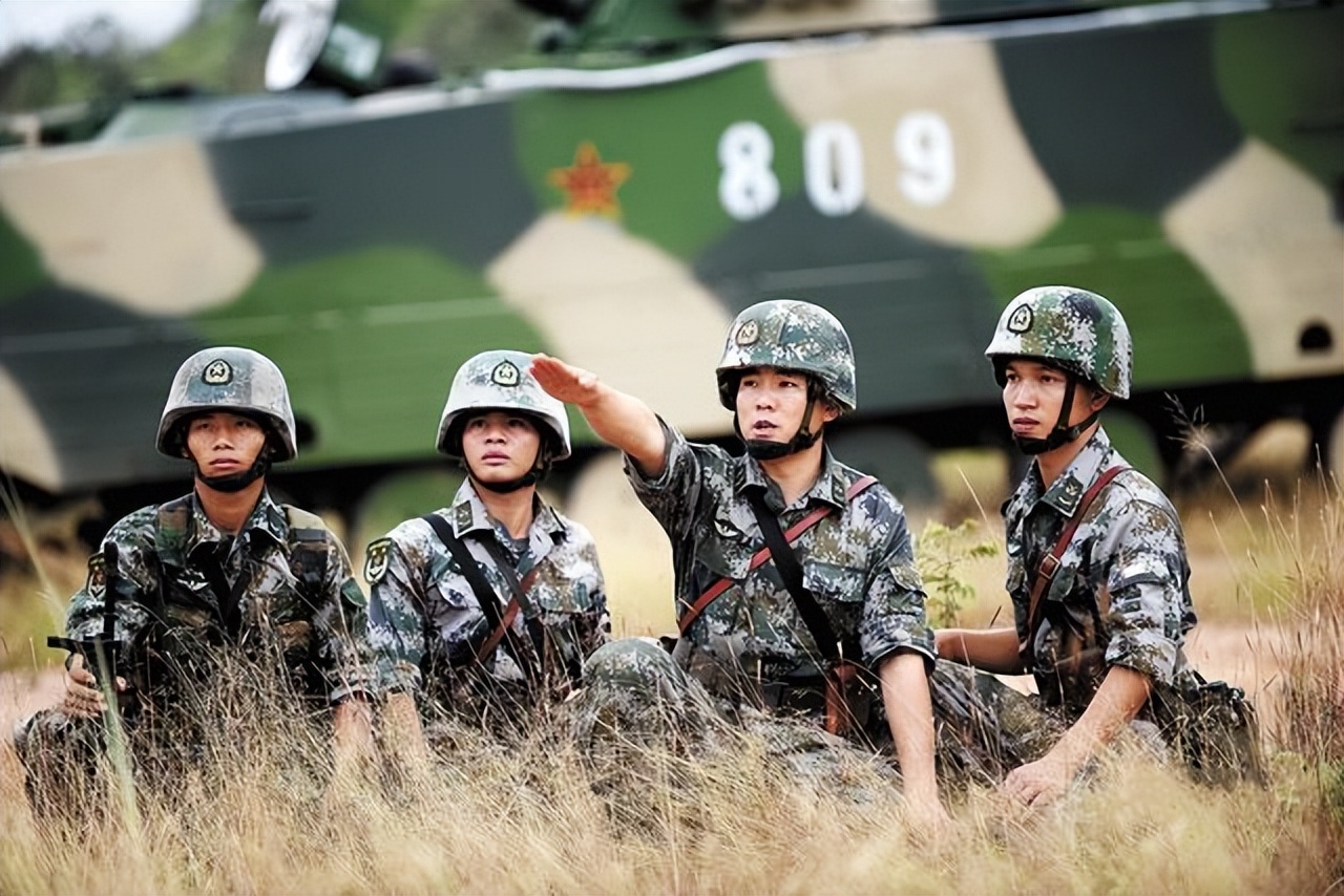 26 years have passed, how much has the Chinese Army equipment improved ...