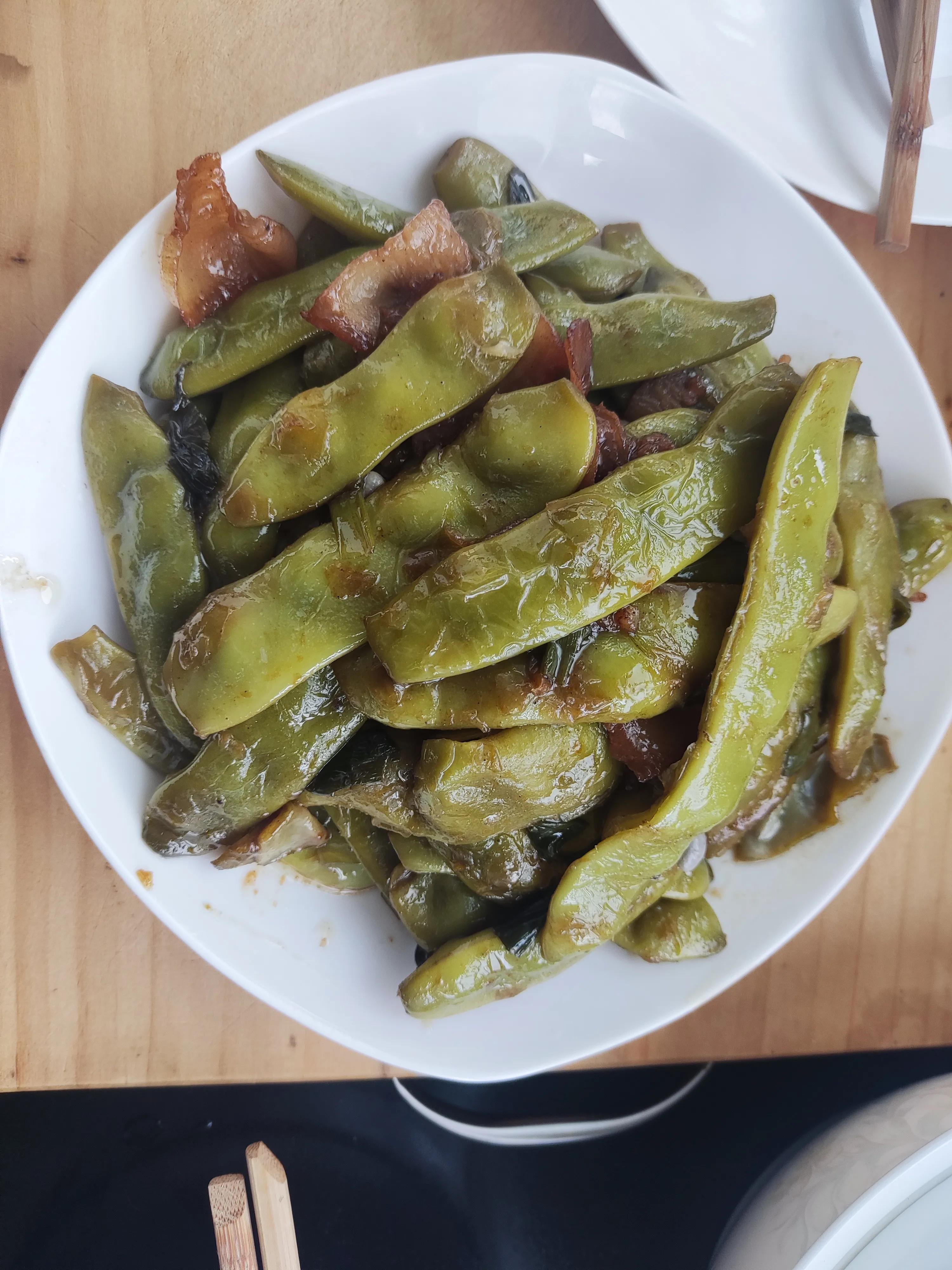 Northeast cuisine - oil beans - iNEWS