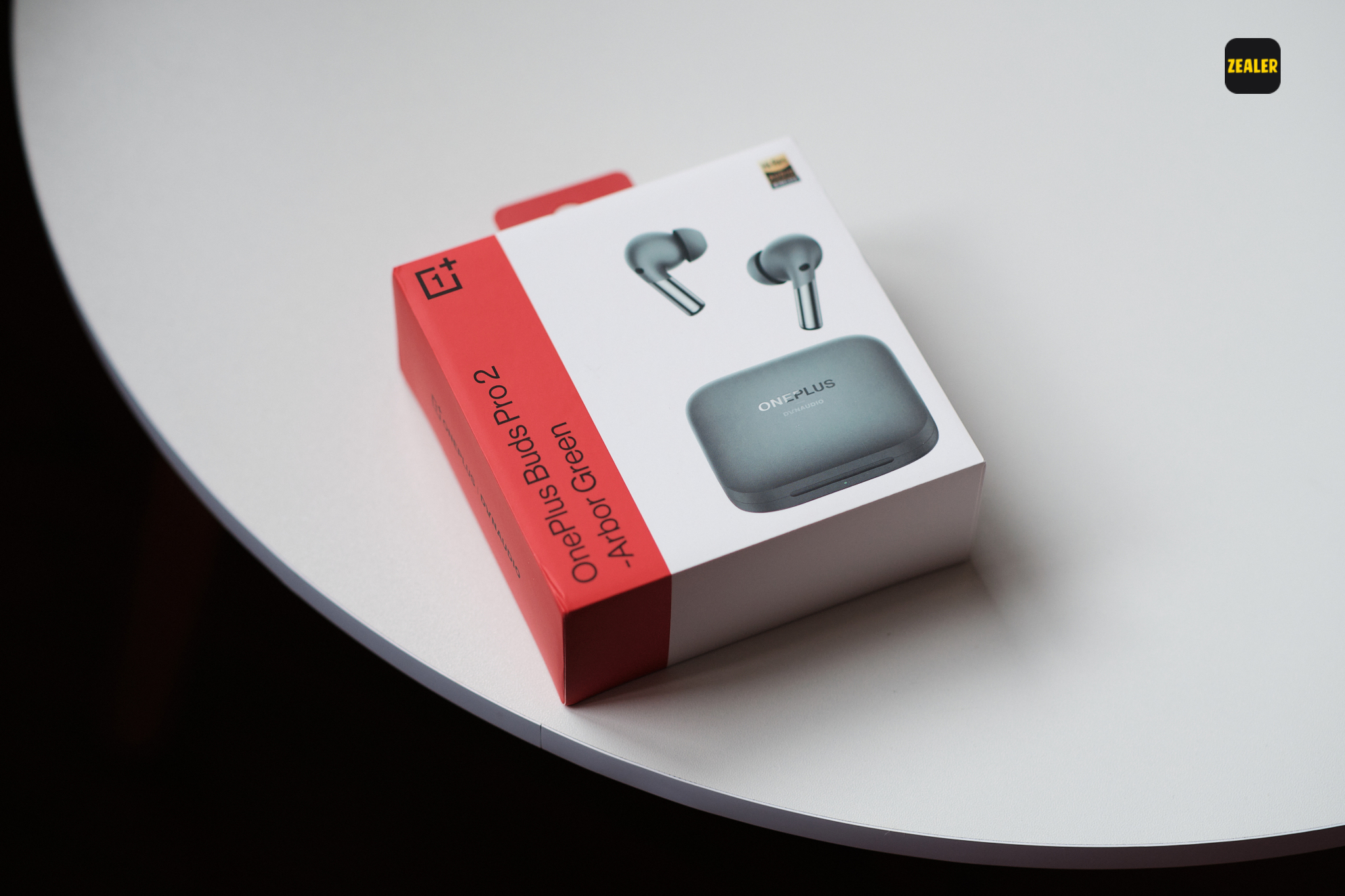 TWS True Fragrance Flagship, OnePlus Buds Pro 2 Arbor Green hands-on ...