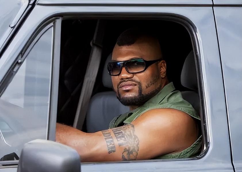 Each character in the movie "Dragon Commando" has unique ...