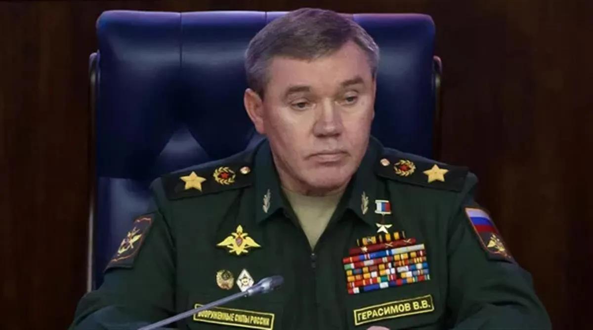 The change of generals of the Russian army is definitely different from ...