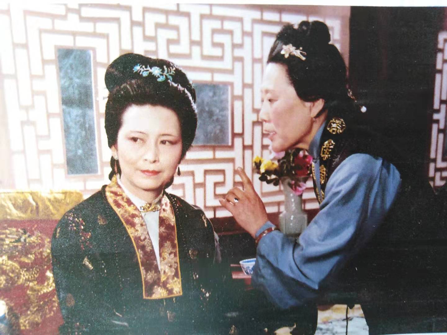 In "A Dream of Red Mansions", even Mrs. Xing doesn't take Jia Mu in her ...