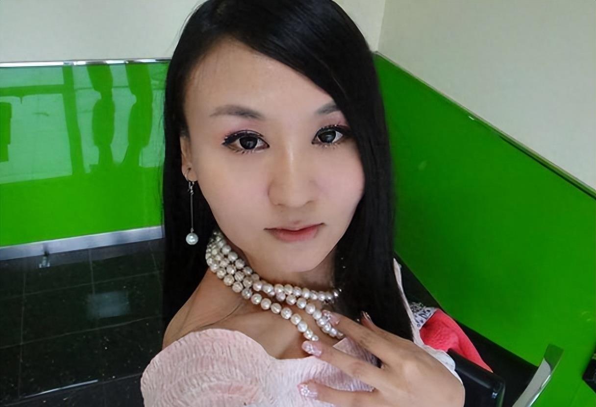 CCTV's leading actress married in the United States and was abused by ...
