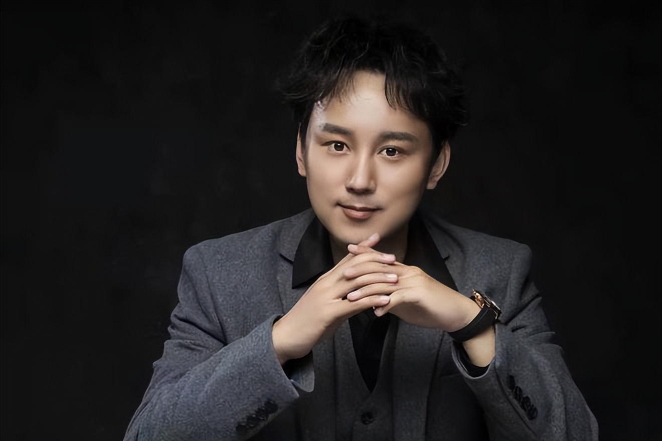 Wei Ran, the founder of Siran Entertainment, created a new trend of ...