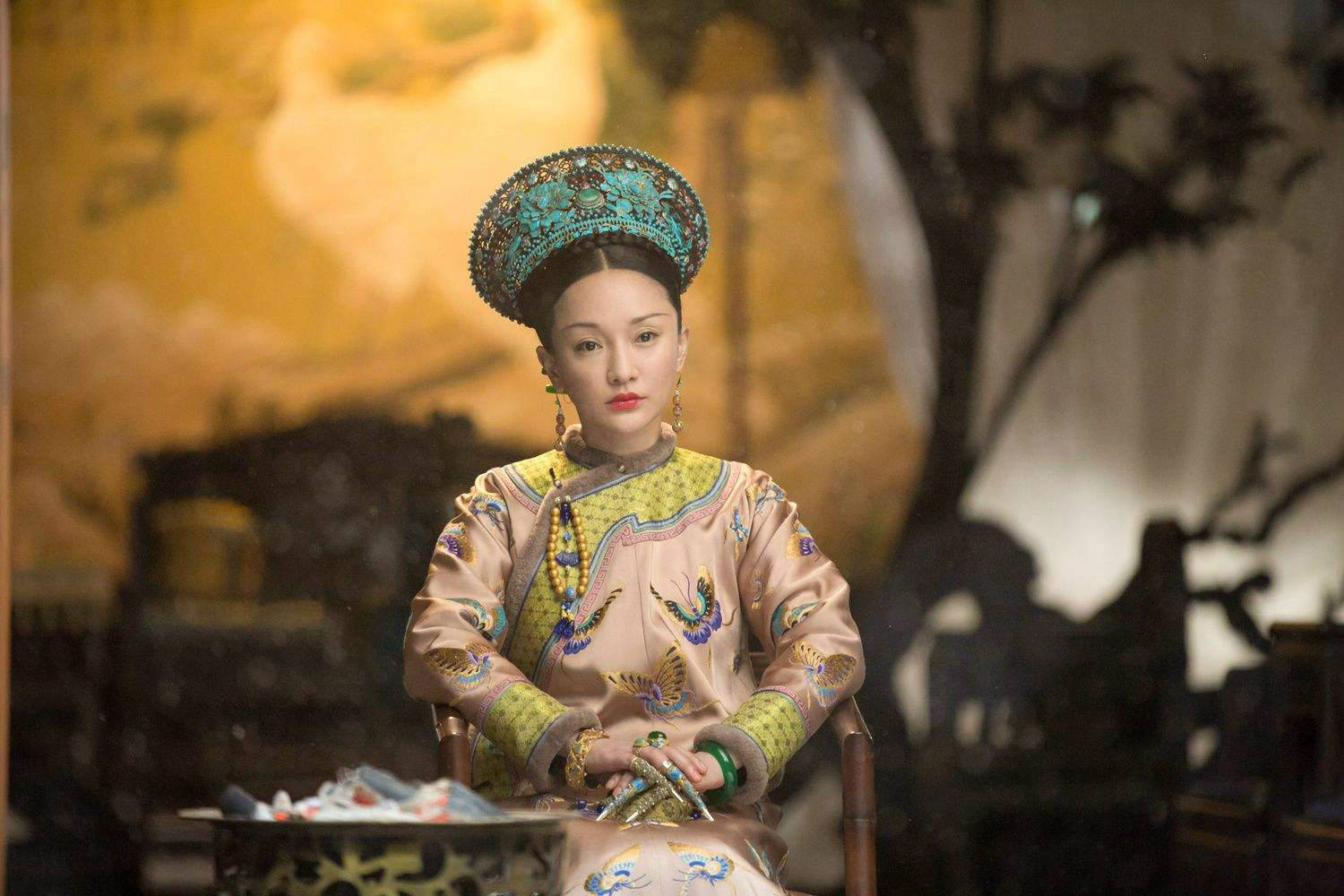 Ruyi first ascended to the post, the first thing she did was to tear ...