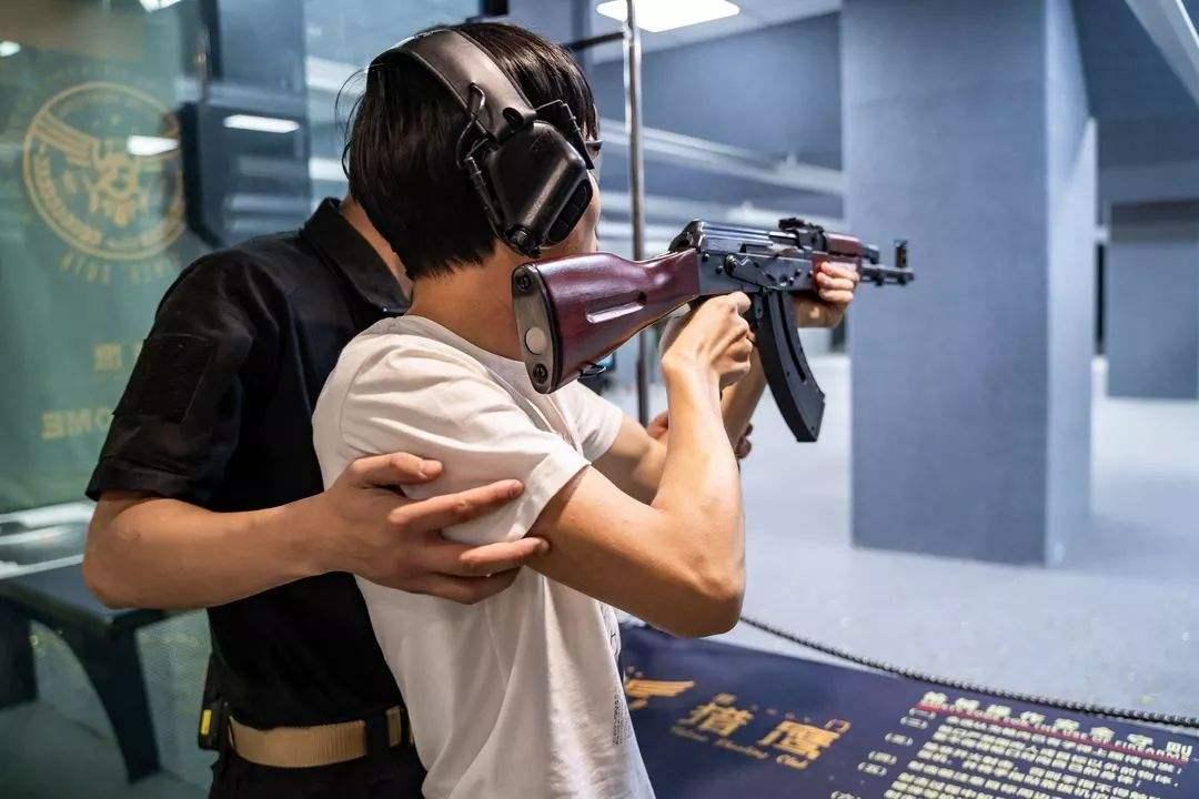 China bans guns, so is there a shooting gallery?Yes, the price is very ...