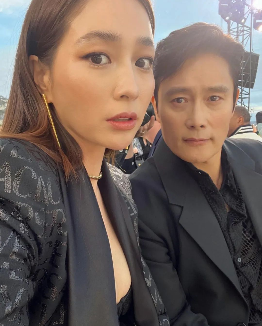 Very good match! Top Celebrity Couples Appeared at the Fashion Show in ...