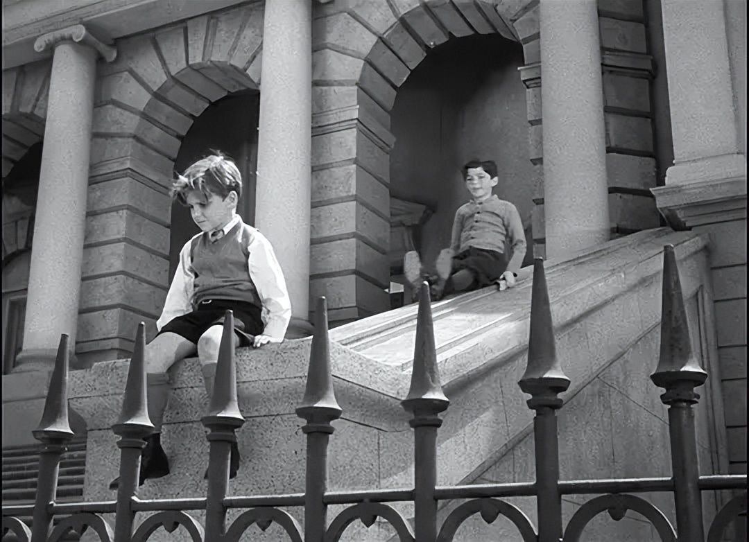 Psychological Themes and Symbolic Meanings in the Movie "Doctor Edward ...