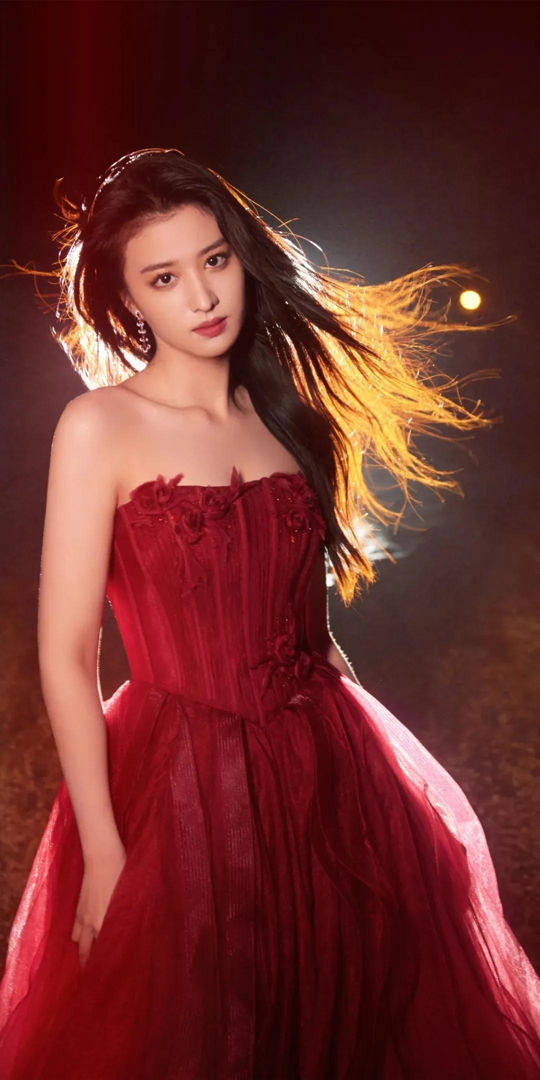 Pure and beautiful - Wang Churan - iNEWS