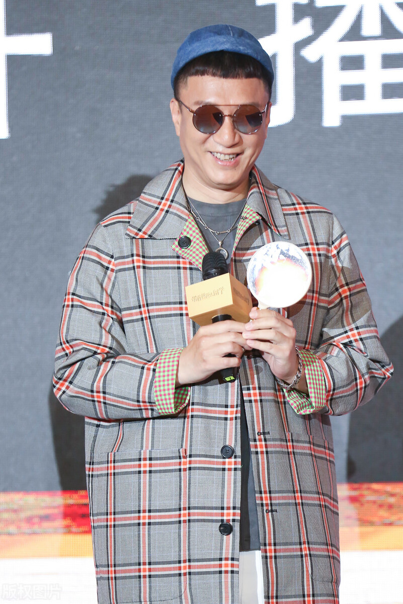 The 4 male stars who are most like "gangster" actors are not even Sun ...