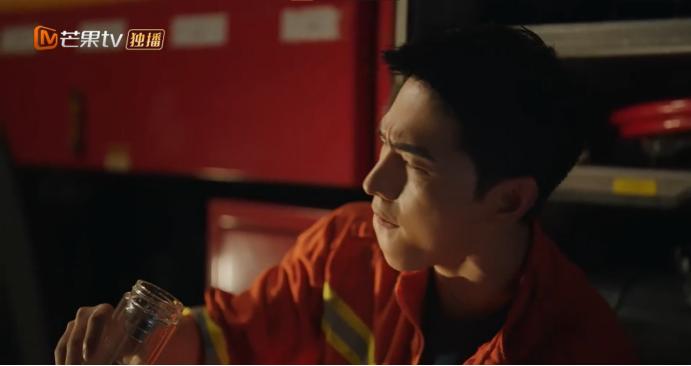 Yang Yang's new drama "You Are My Fireworks" became greasy, but Wei ...