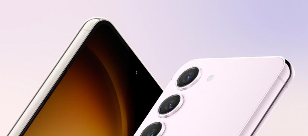 Exquisite high-end mobile phone equipped with multiple technological ...