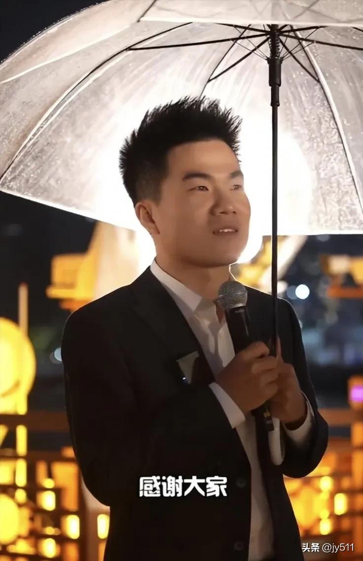 On the occasion of his 30th birthday, Dong Yuhui of New Oriental shed ...