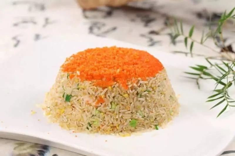"Ceiling beyond Lao Qin's imagination" Chinese Fried Rice - iNEWS
