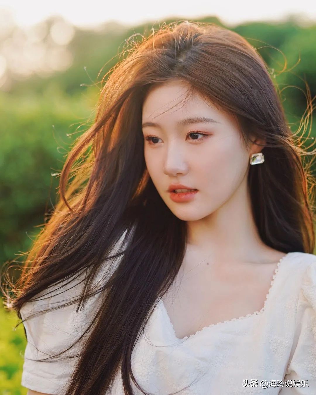 Domestic Internet celebrity Lin Zhen, looks like Liu Yifei's temperament, Fan Gaoleng goddess ...