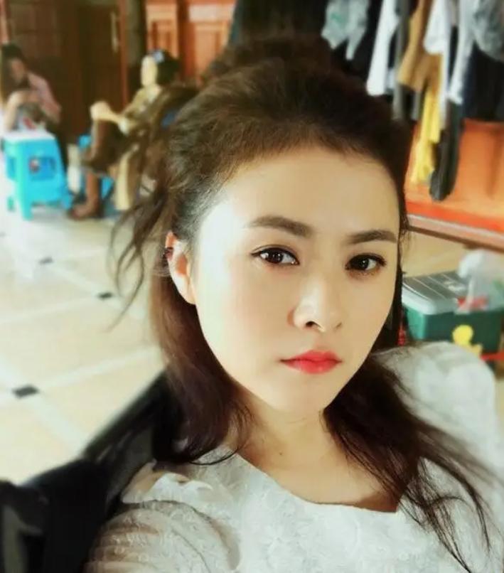 Wang Qi showed up with the child, his body was out of shape, he gained ...