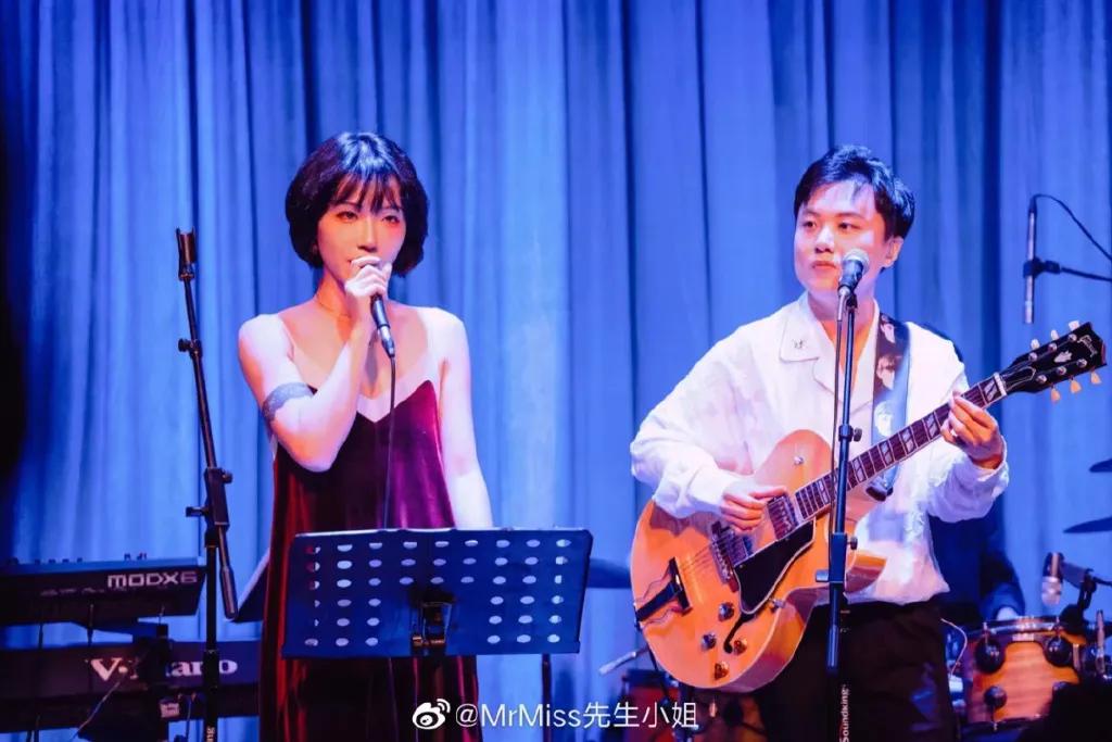 Treasure Sister Liu Lian: Graduated from Peking University, the lead ...