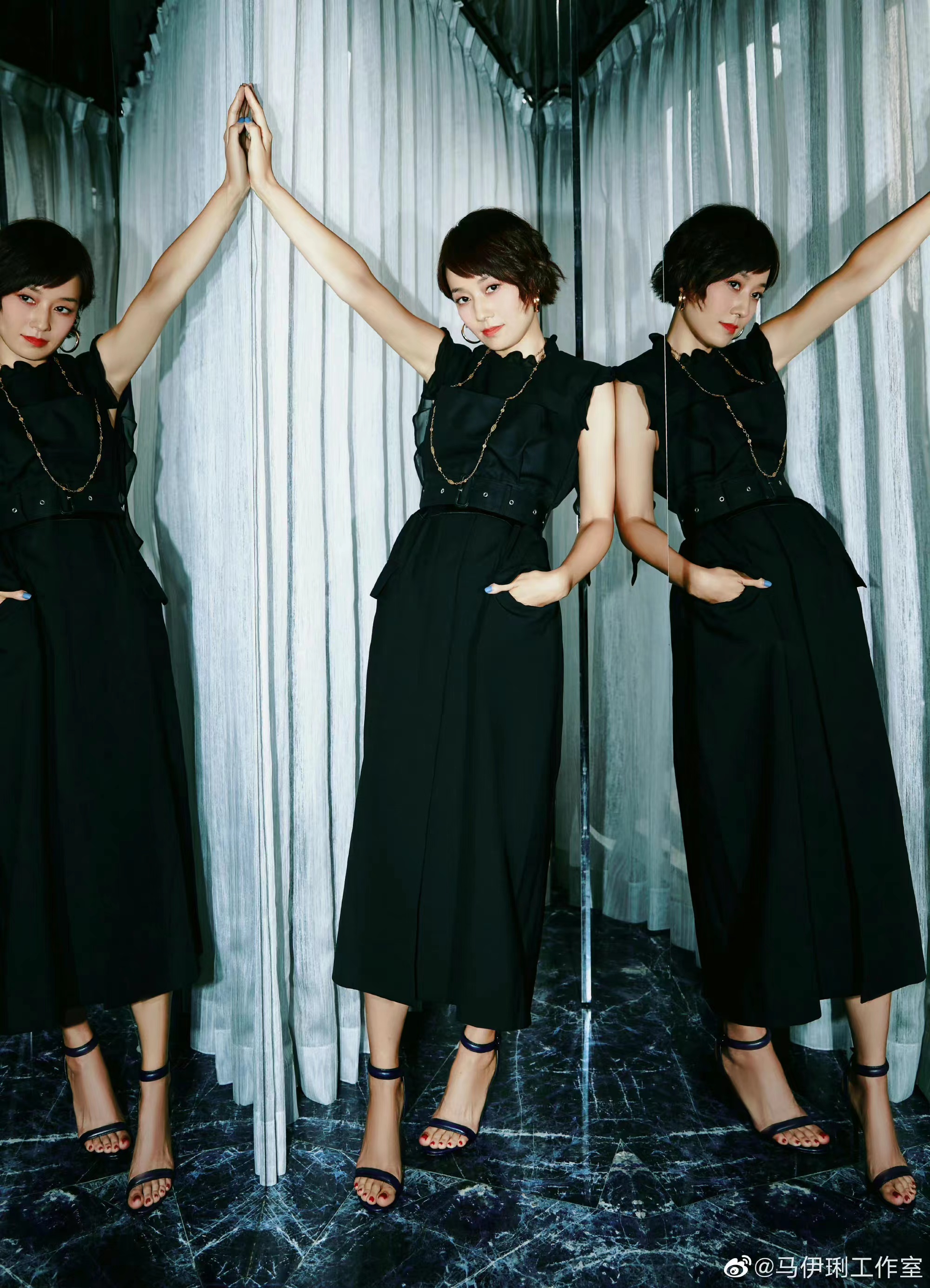 Ma Yili finally chose the right hairstyle, with short bangs and short ...