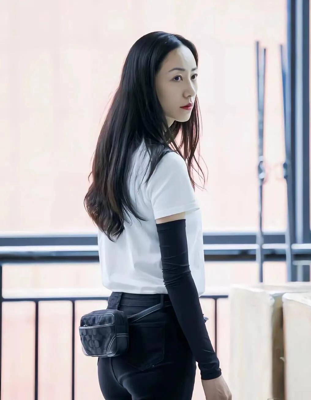 The charming Han Xue - iMedia