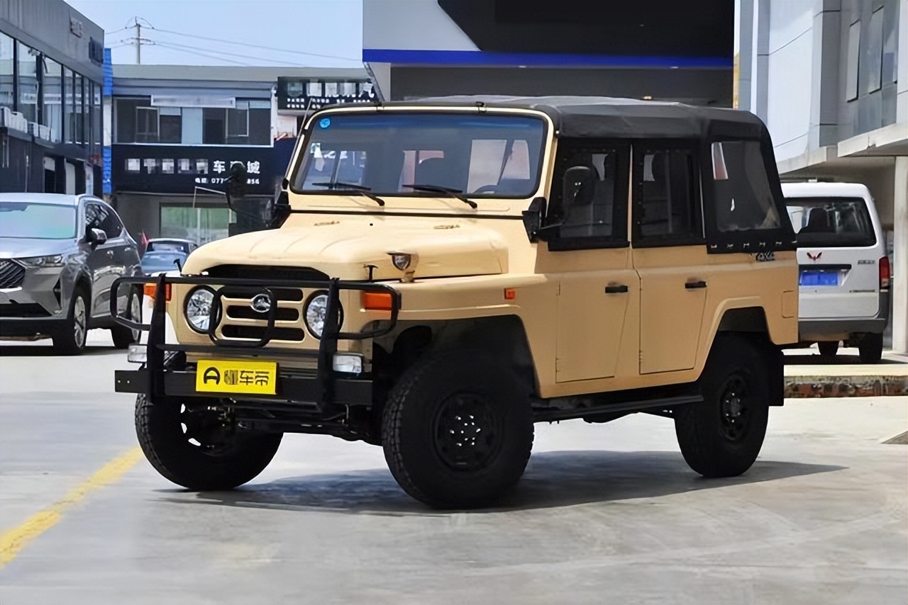 新款BJ212曝光，保留經典前臉設計，外觀更精緻，側開式後尾門 - 資訊咖