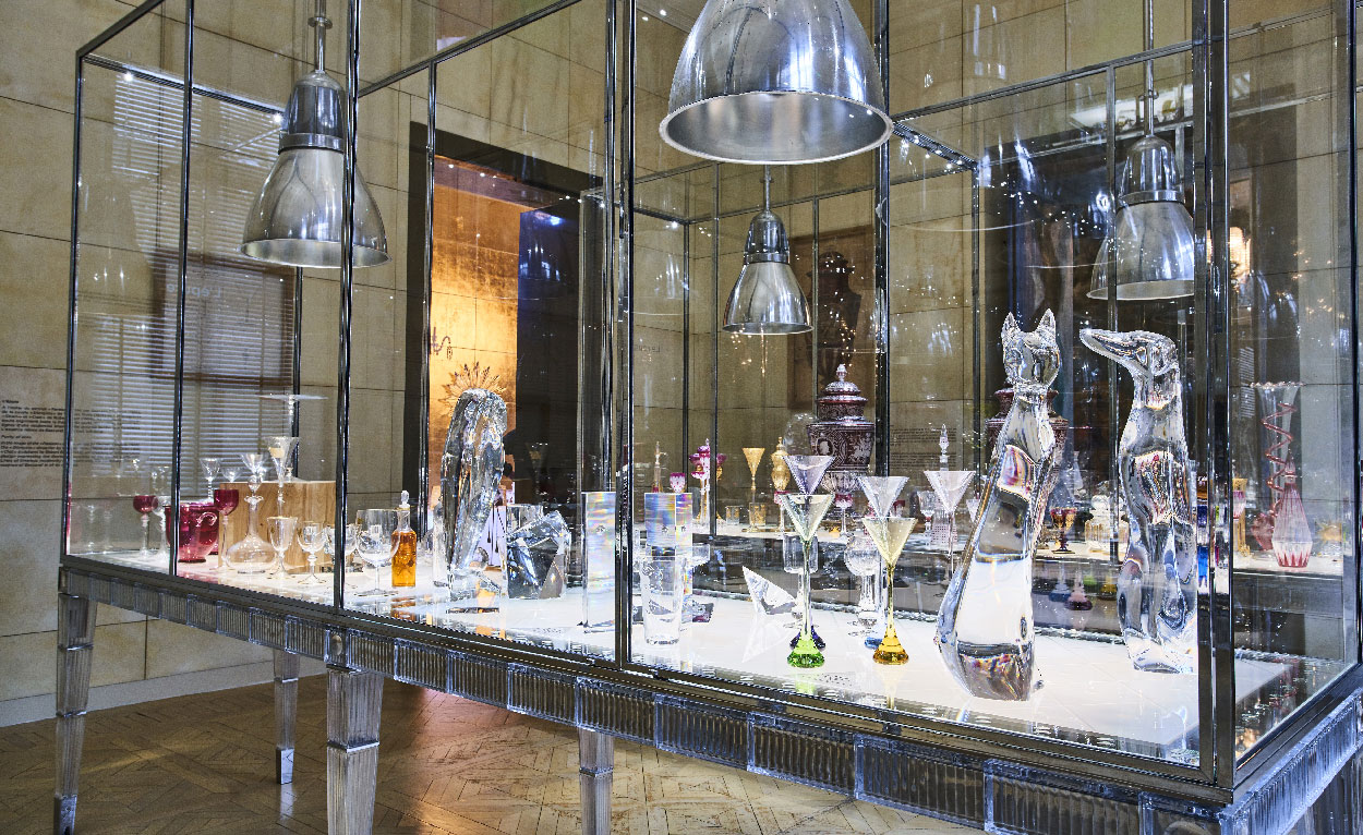 "Star" is shining - Baccarat Crystal Museum - iNEWS