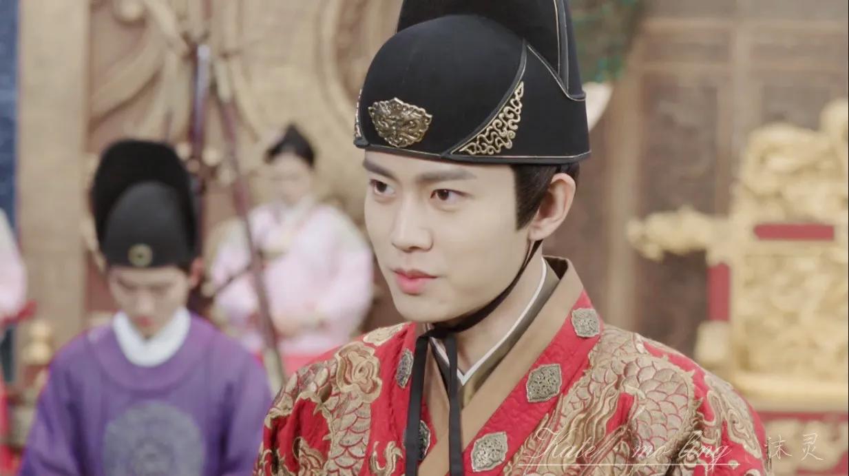 It's hard not to love the male star who wears the flying fish suit in ...