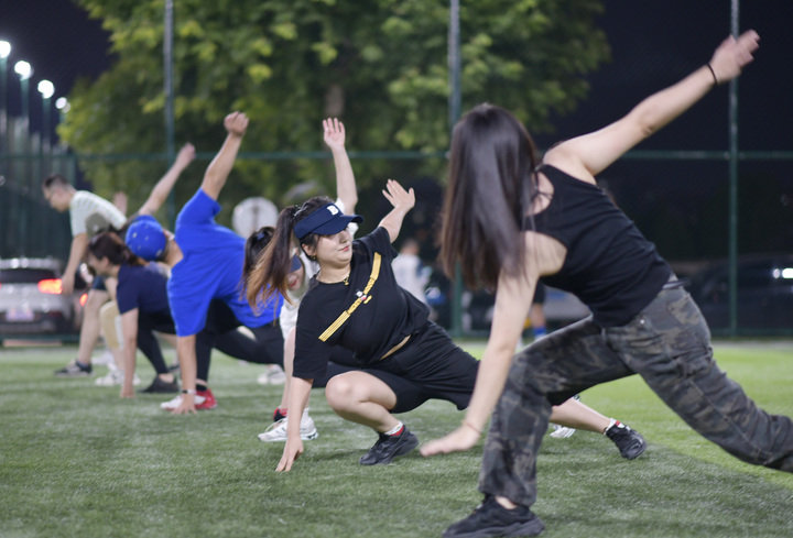 I hope that one day, baseball will no longer be a strange sport ...