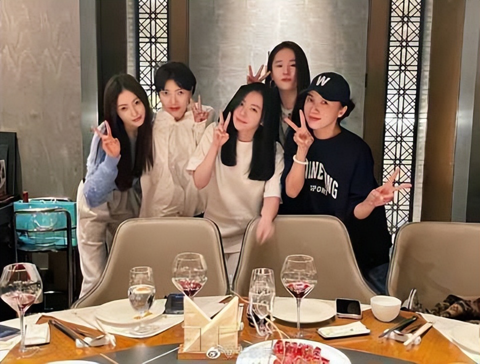 Sister Feifei - iNEWS