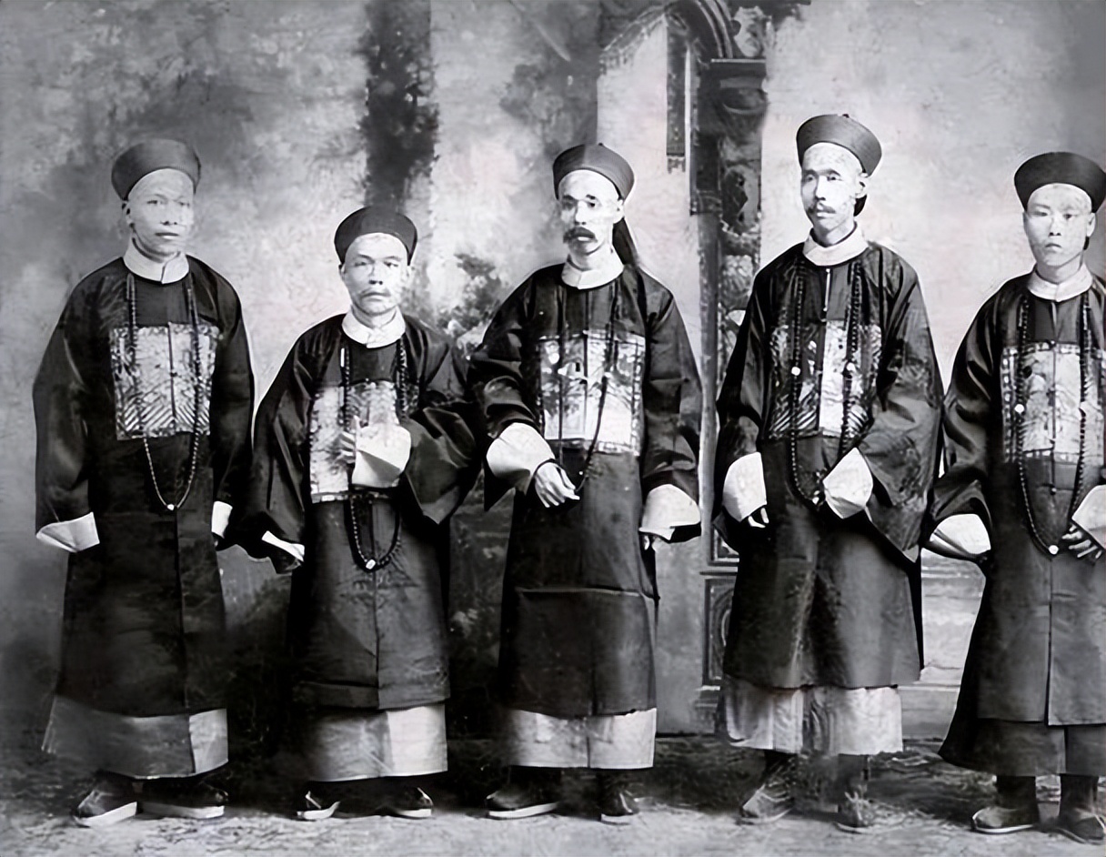 A Brief Discussion on the Resistance to Sinicization in the Early Qing ...