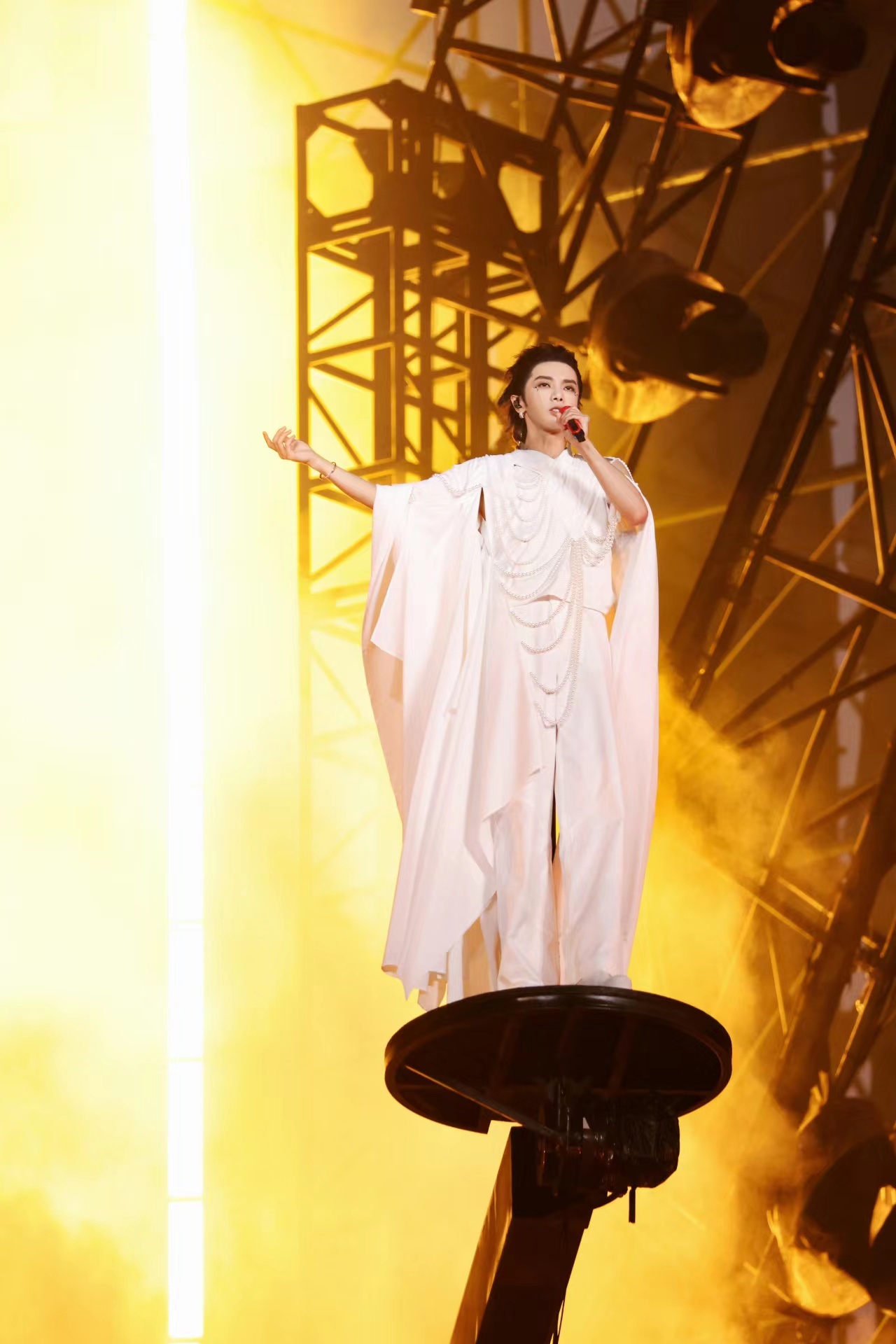 Hua Chenyu's "Sacred Tree" Concert LIVE Exposure shocked the famous ...