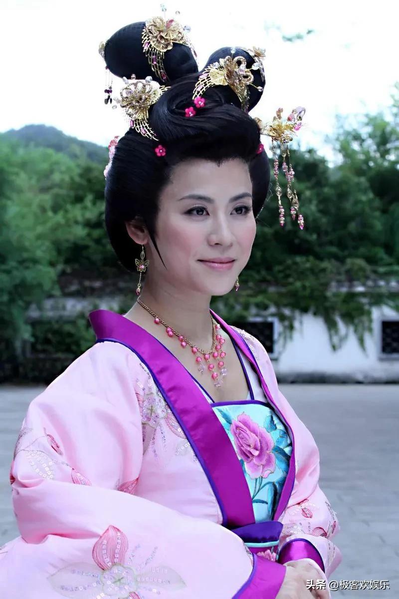 Chen Songling became popular in the work "Singer Girl at the End of the ...