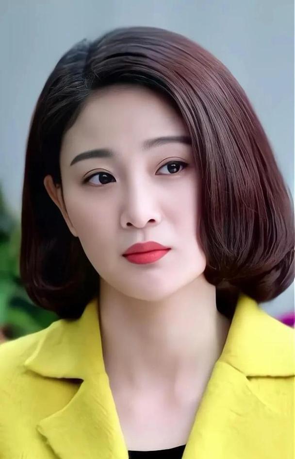Hou Mengsha: With her outstanding acting skills and beauty, she marries ...
