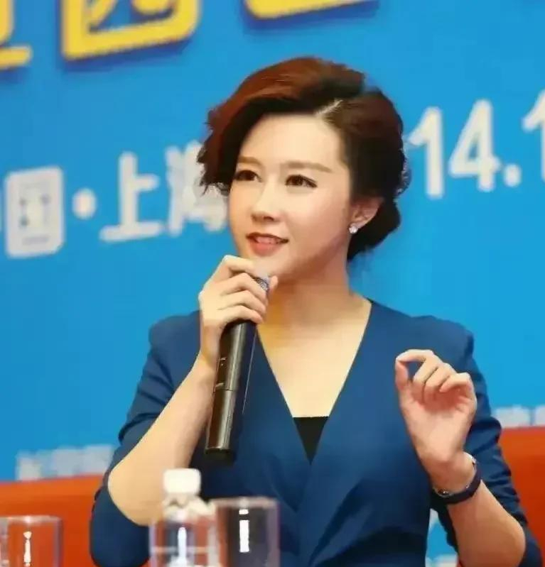 The continuous weakening of Shanshan shares makes me miss Lao Zheng's widow Zhou Ting very much ...