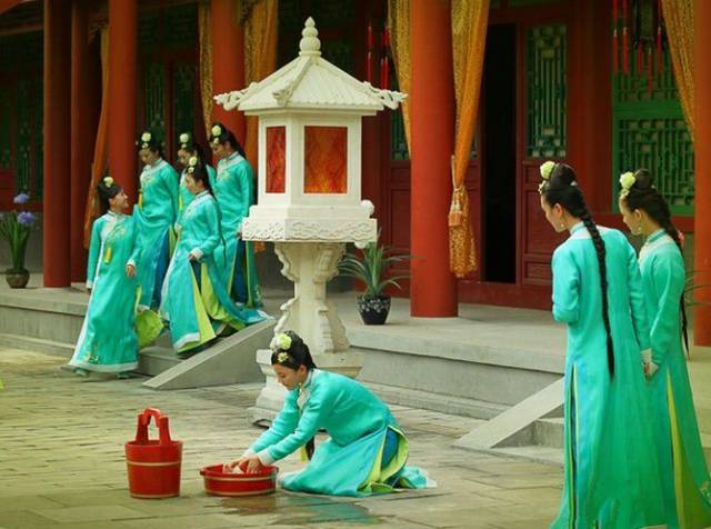 The woman behind Wu Zetian, the first talented woman in the Tang ...