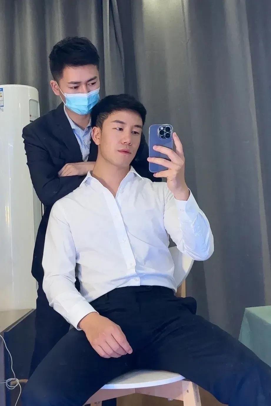 Handsome and dusty: the charming charm of a mature man with a good ...