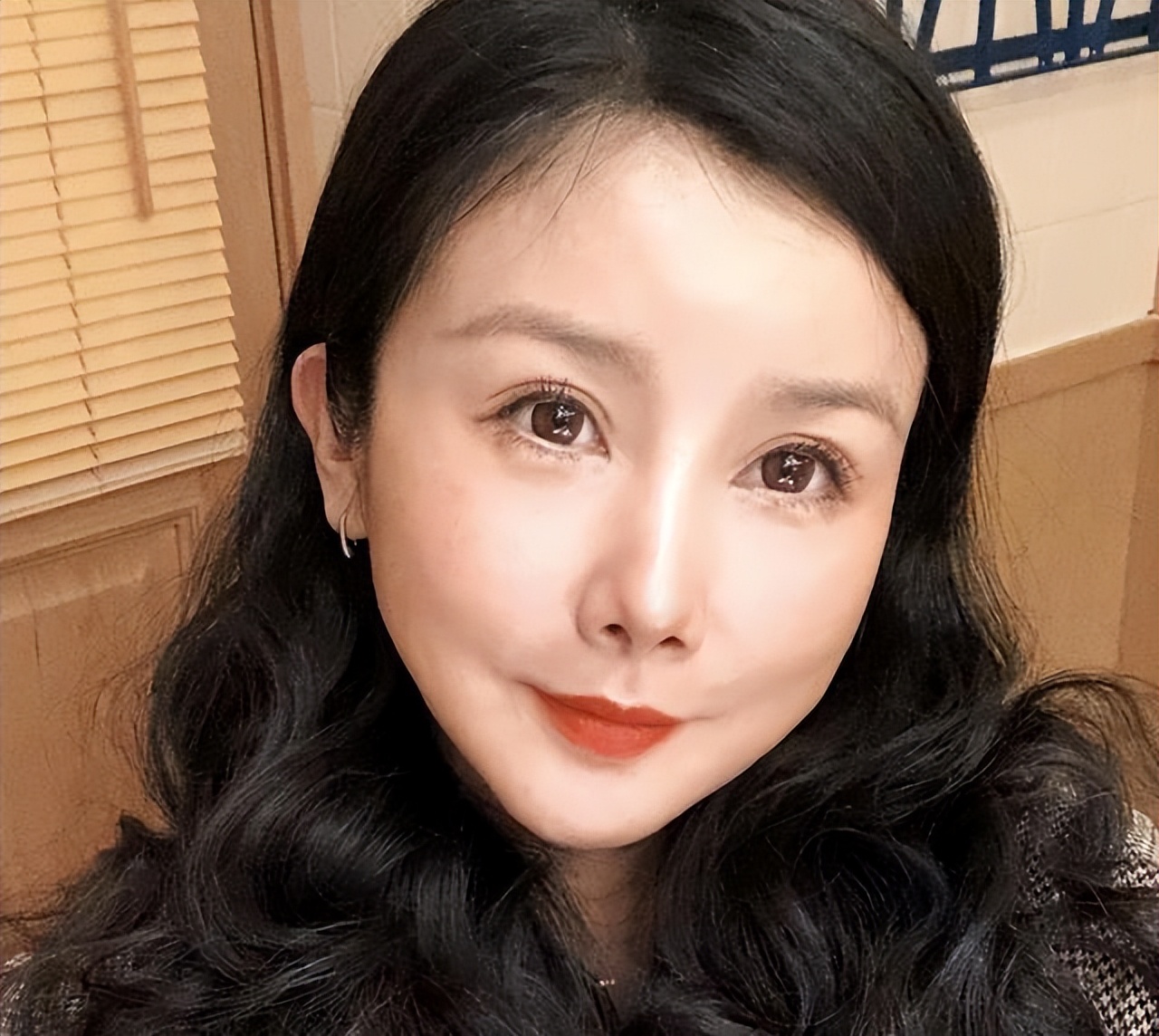 The face is unnatural, and the chin can plow the ground? The sequelae ...