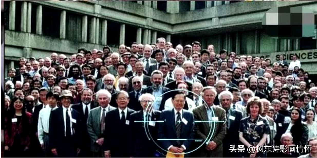 From a historical point of view, Yang Zhenning is a scientific leader ...