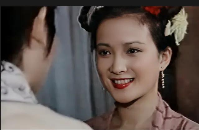 He Qing: The first classical beauty, the only actress who has performed ...