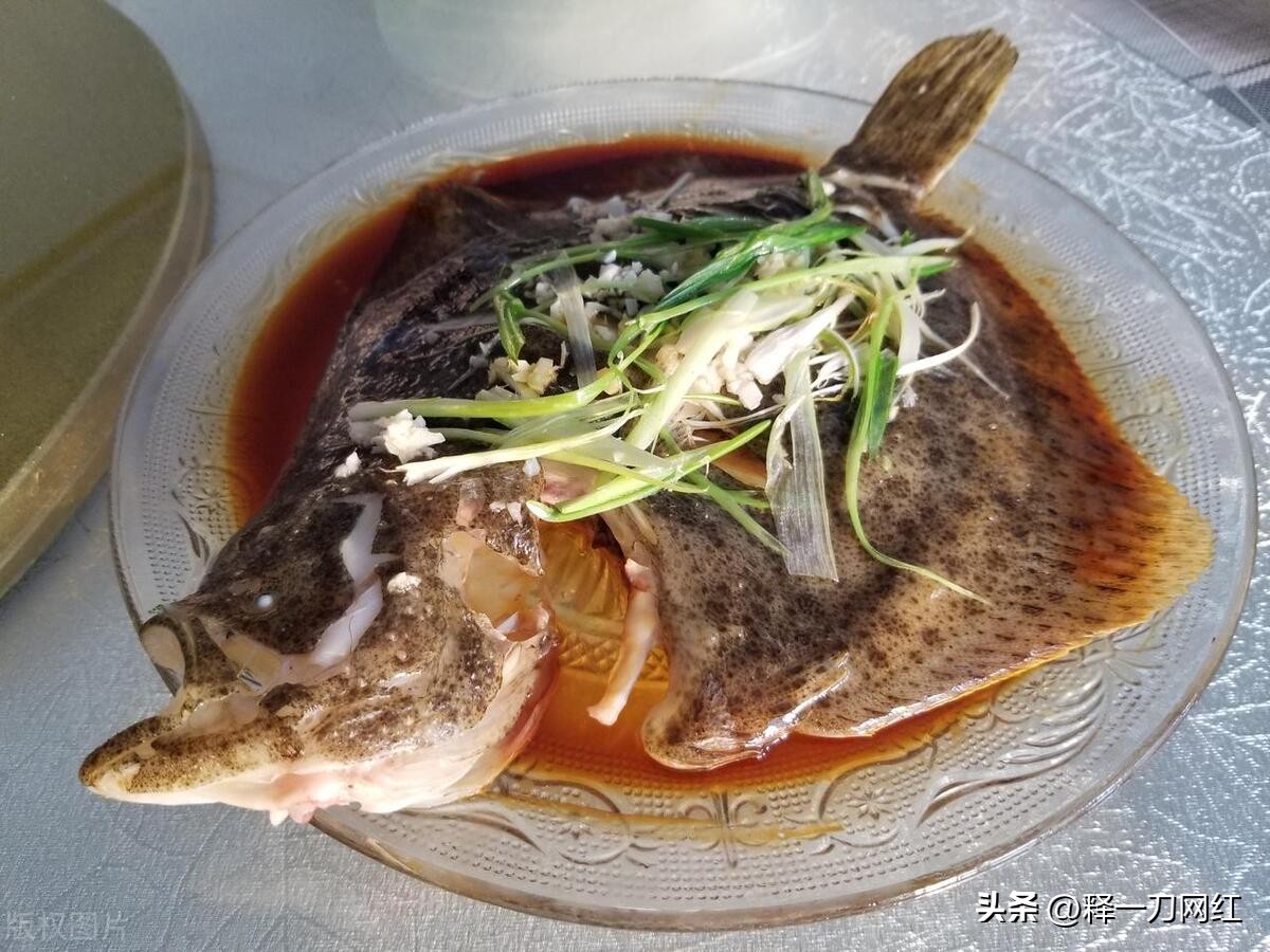 The fairy way of eating turbot - iMedia