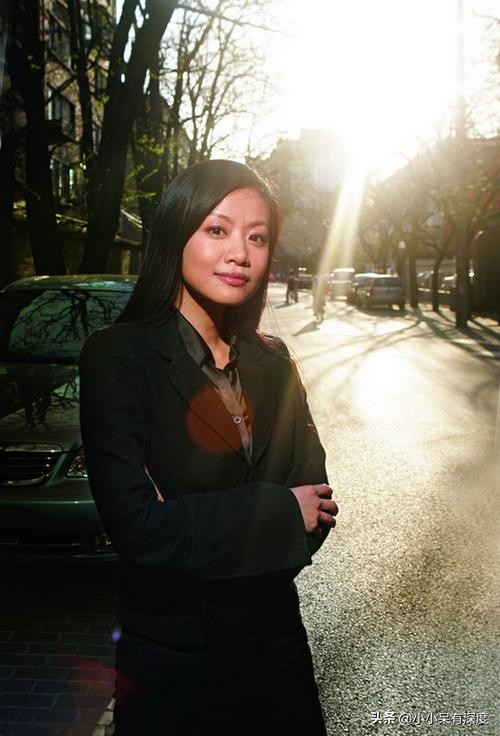 Zeng Zimo of Phoenix Satellite TV, his appearance became haggard and ...