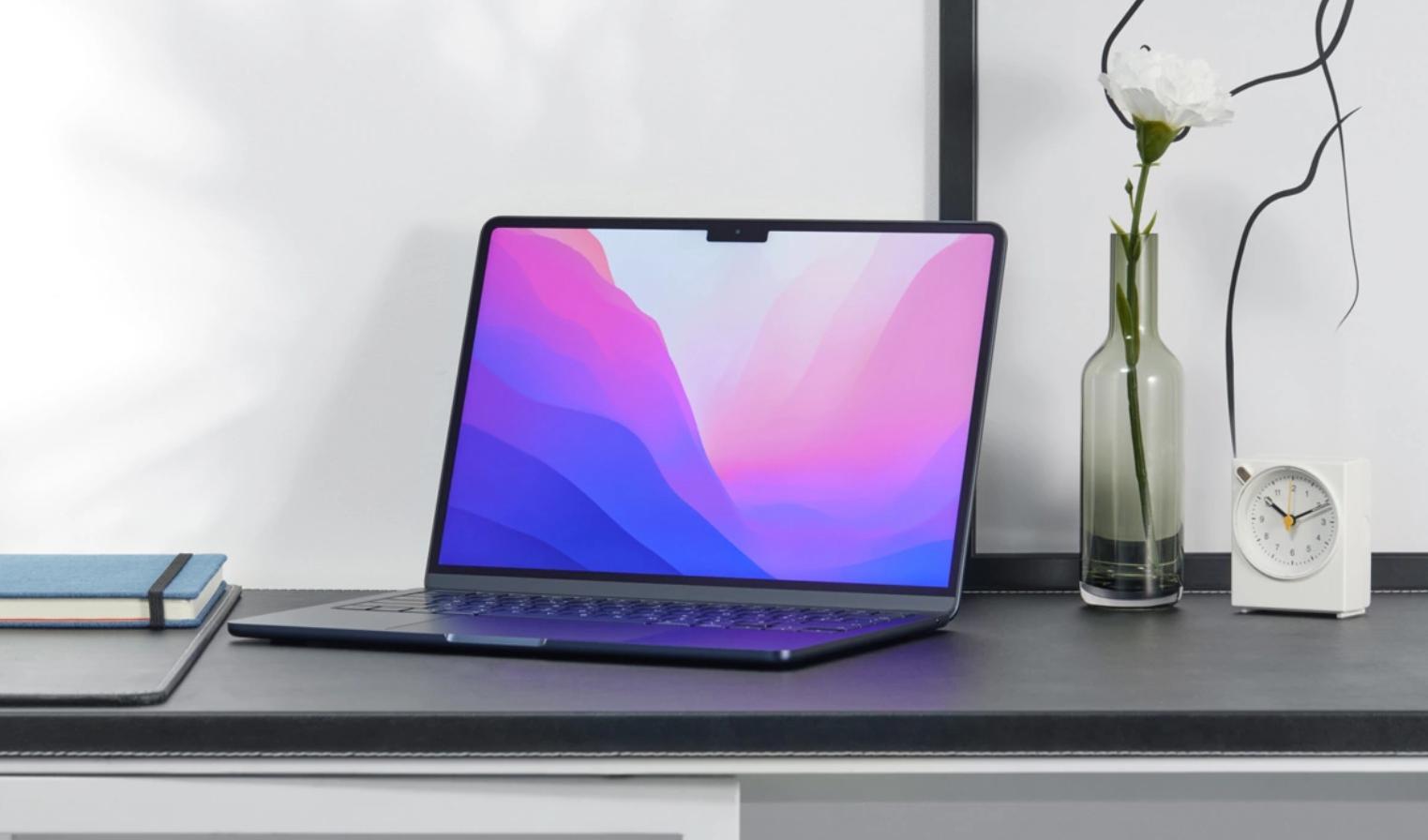 The popular MacBook Pro is good at playing? Comparing the new Win11 ...