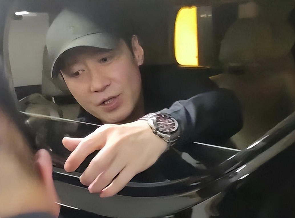 56-year-old Liming's recent photos show his face in good condition, and ...