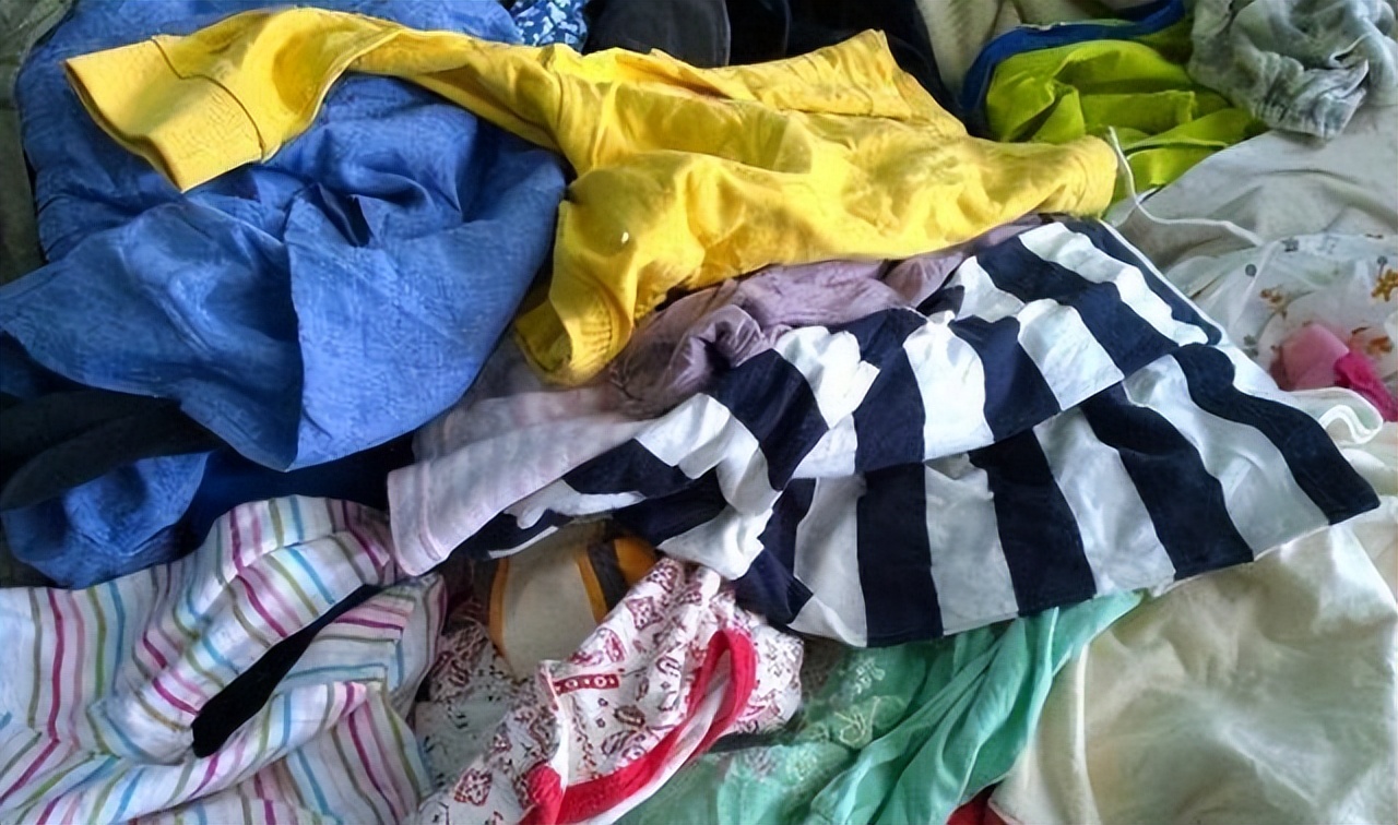 "Family has four clothes, disasters depend on each other", which four ...