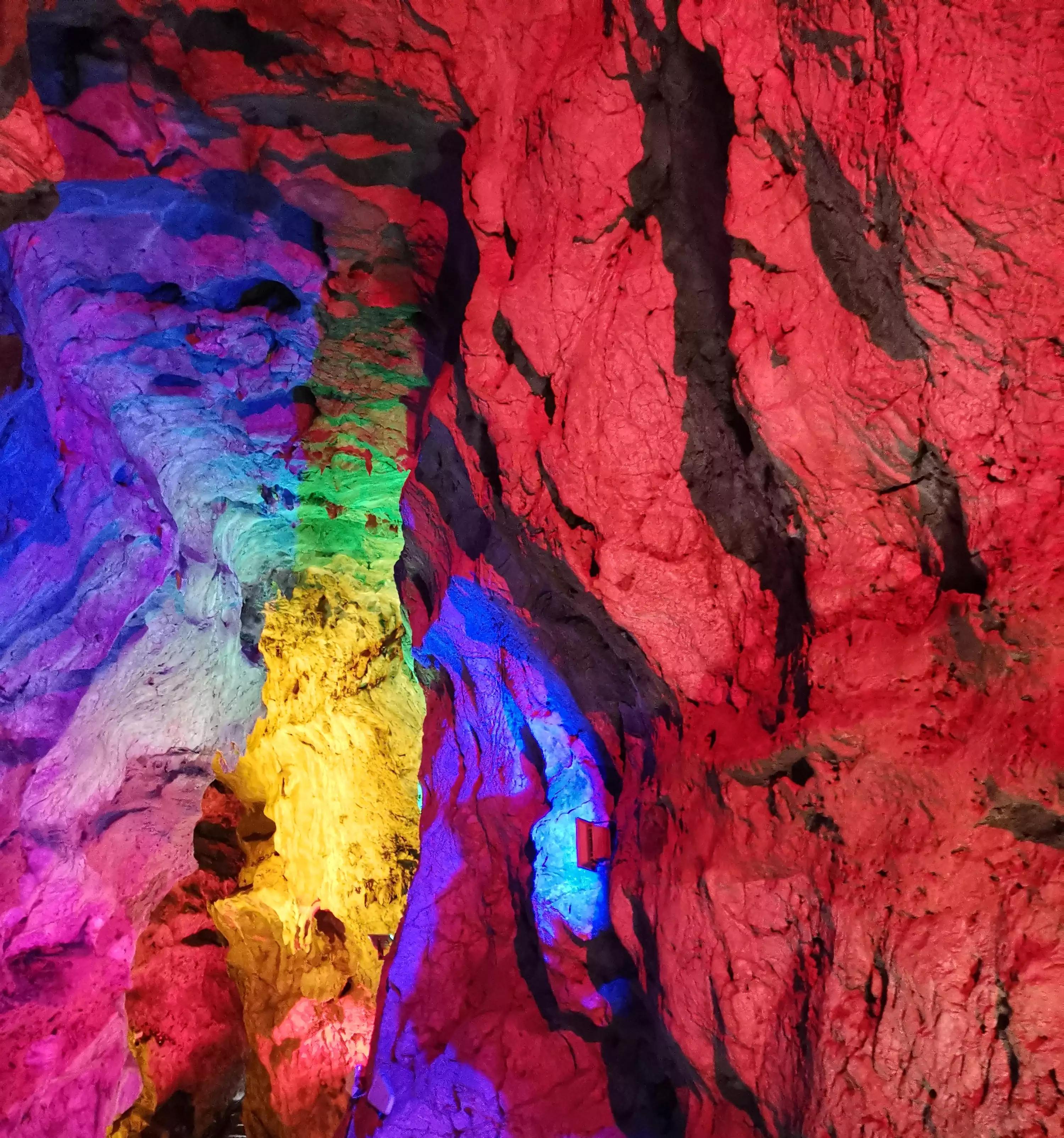 Chaohu Ziwei Cave - iNEWS