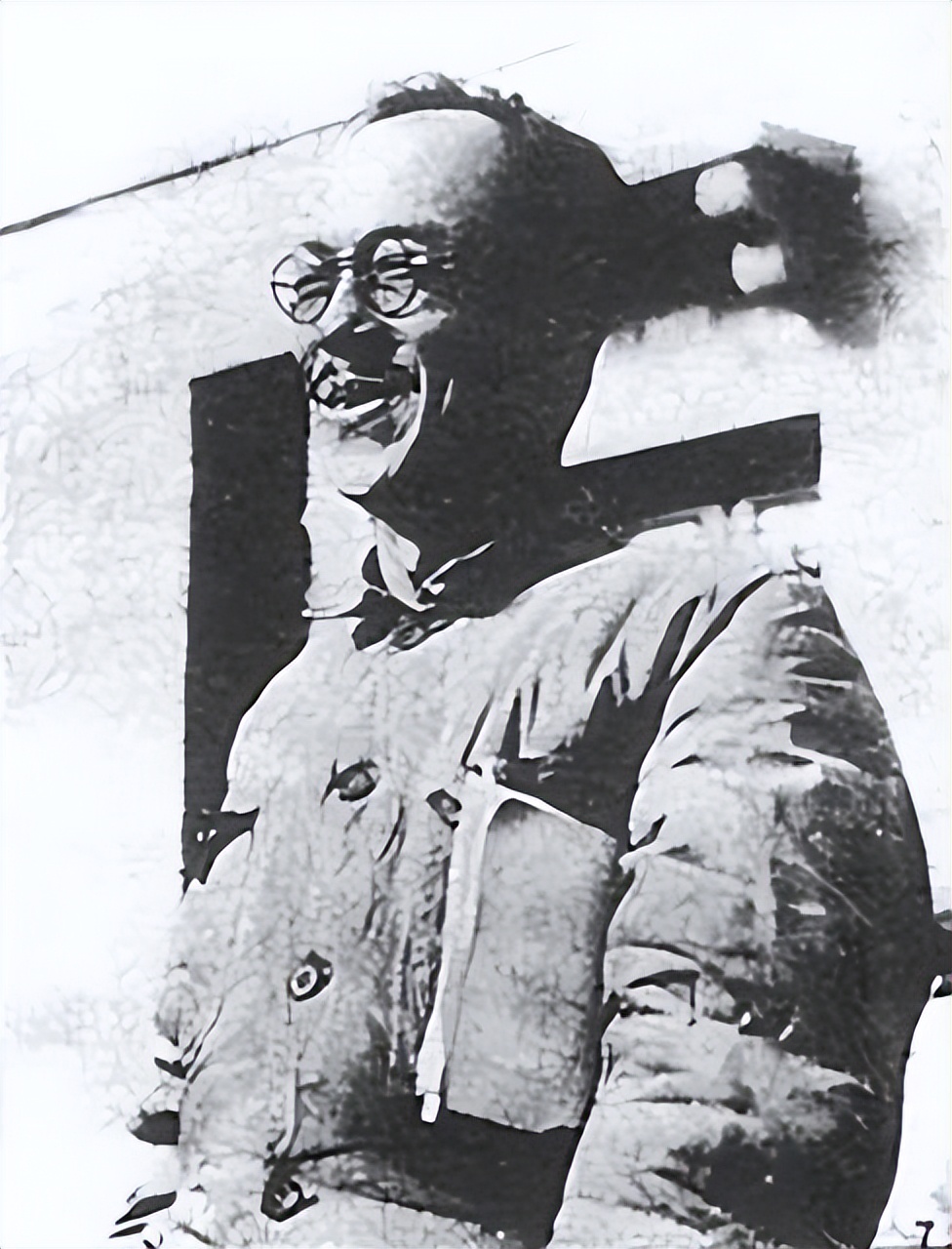 Before his death in 1975, Kang Sheng visited Premier Zhou in an ...