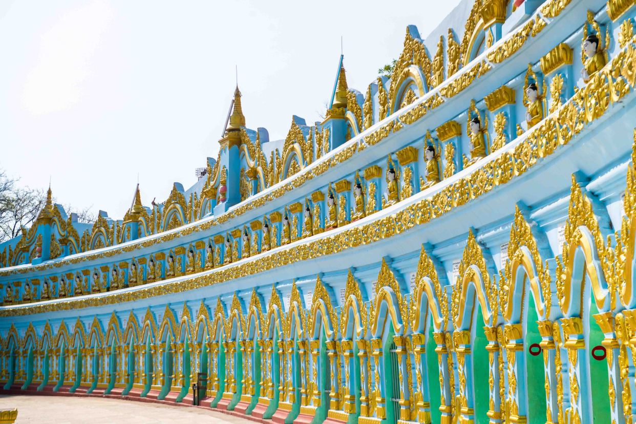 Super beautiful buildings in Myanmar, built on the hills, with murals ...