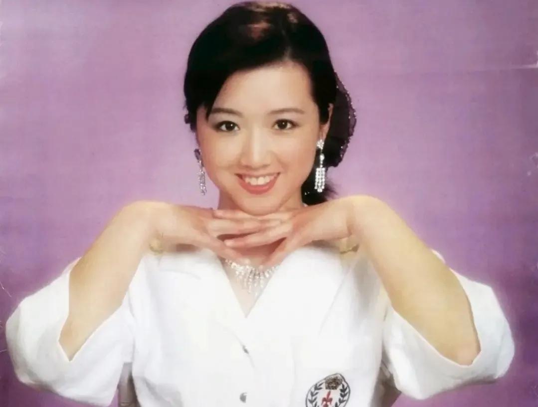 Looking at Hou Yong and Shen Rong's respective lives after 12 years of ...