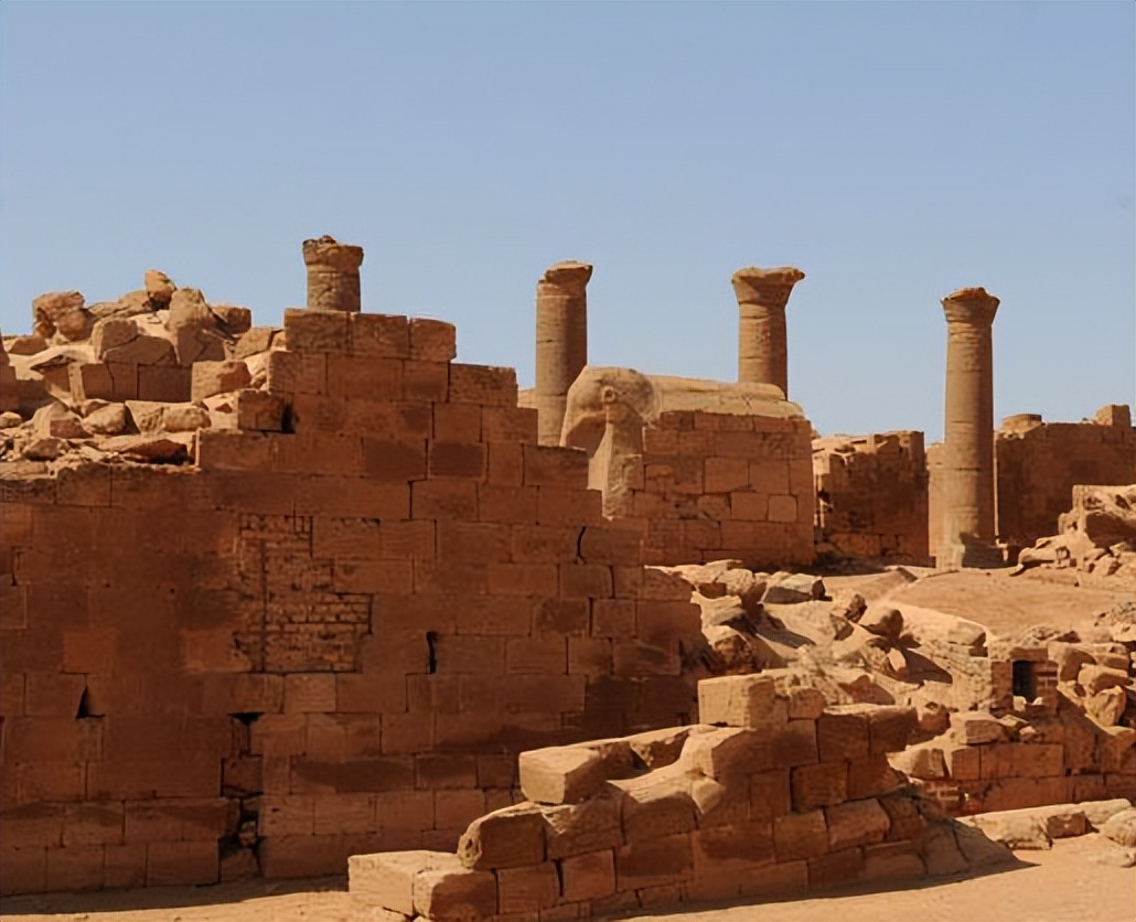 The economy and trade of the Kush Empire in ancient Africa, using a ...