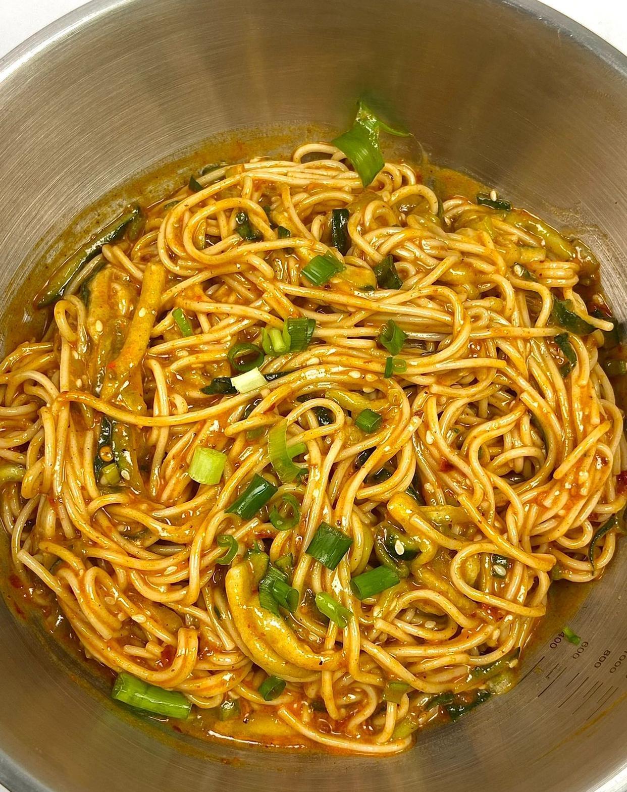 no appetite? Let's have a bowl of cold noodles, appetizing and ...